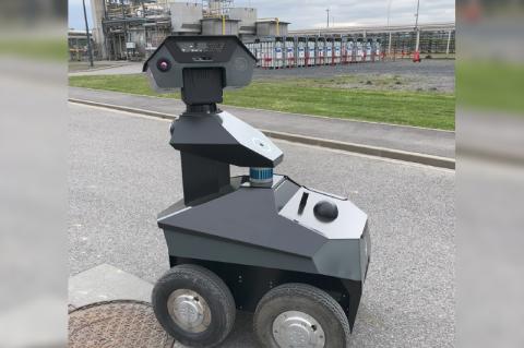 Robot GR100 de Running Brains | Portail de la sécurité et de la sûreté